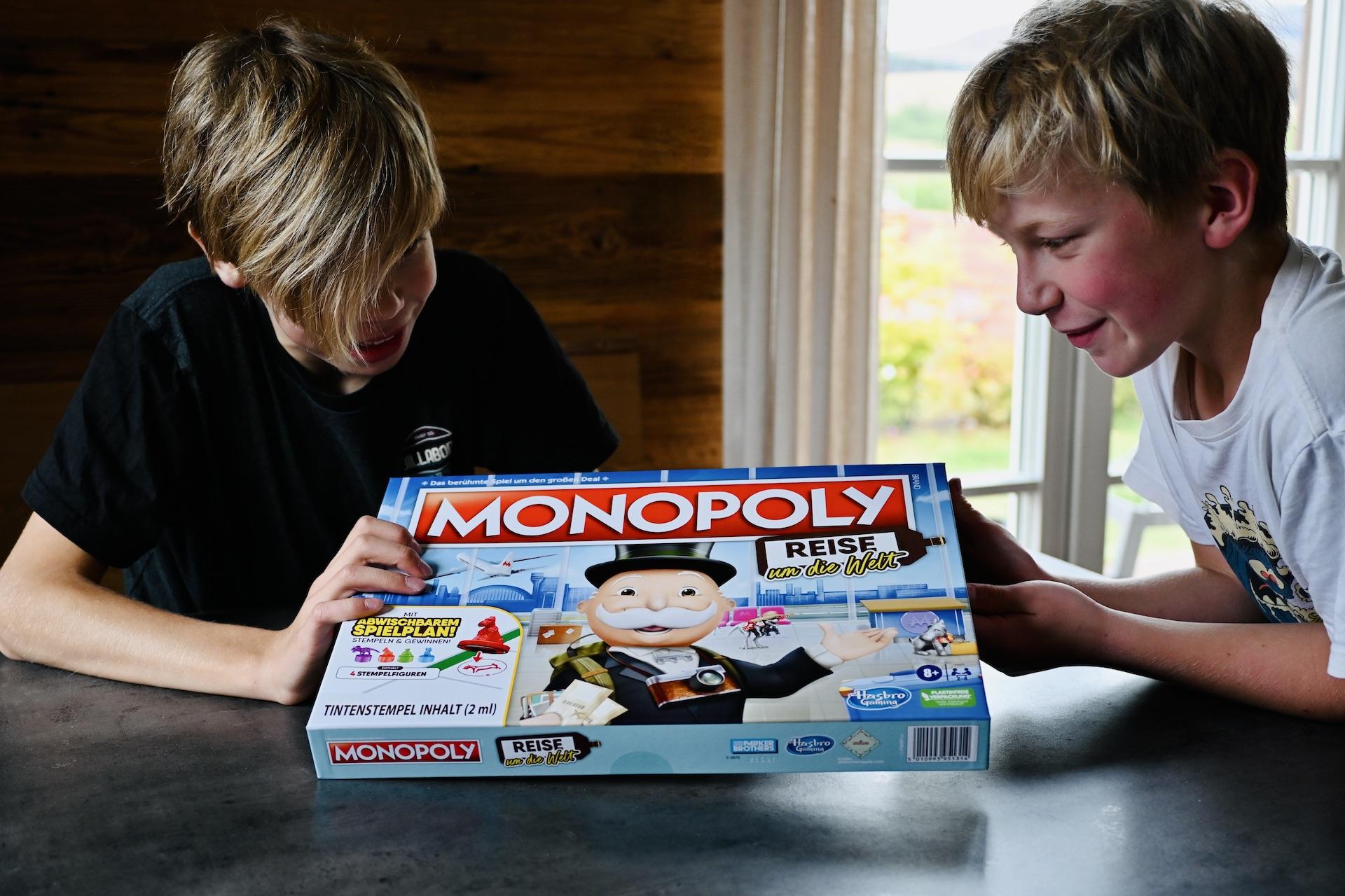 Monopoly Reise um die Welt - Das Brettspiel für tolle Spieleabende rund ...